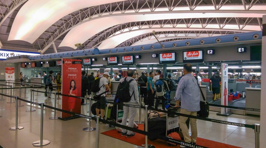 Save AirAsia counter check-in fees: check-in online - Economy Traveller