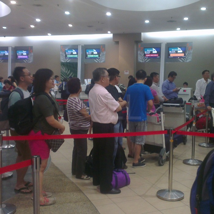 Check-in online for your flight and save time - Economy Traveller