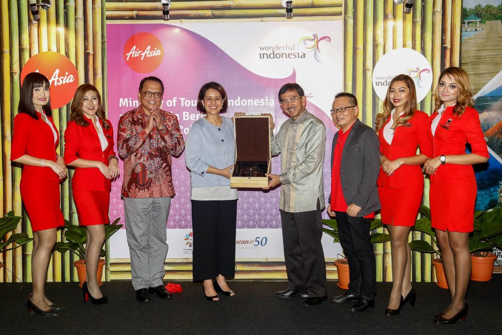 AirAsia to collaborate with Indonesia on Tourism - Economy Traveller