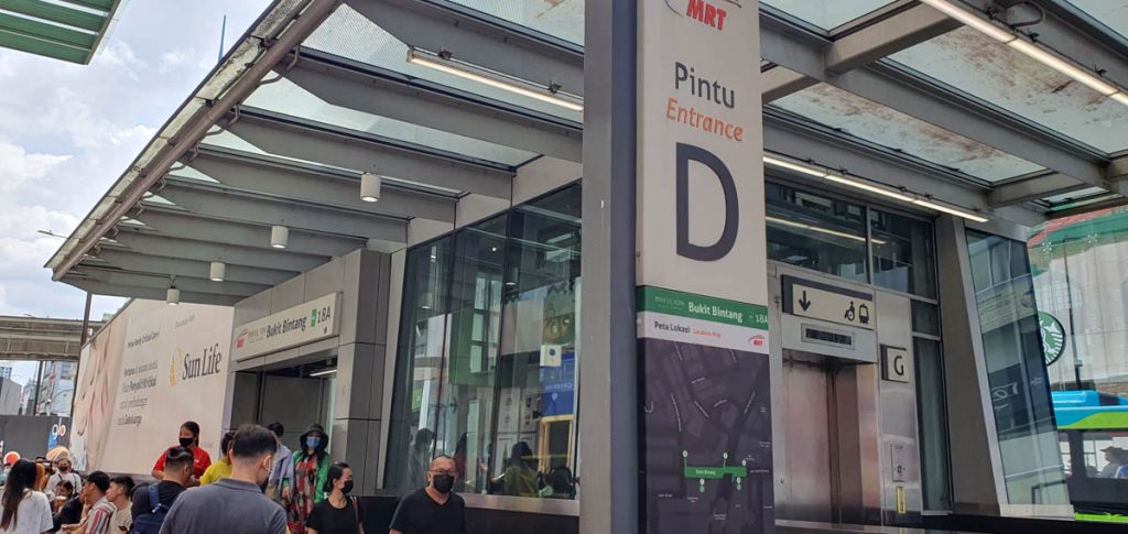 Kuala Lumpur Light Rail: LRT and MRT - Economy Traveller